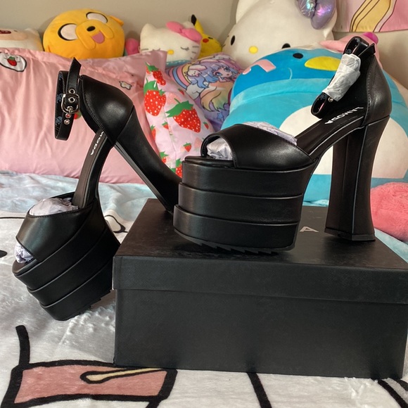 Dolls Kill | Shoes | Lamoda Black Chunky Platform Sandals Rave Shoes ...